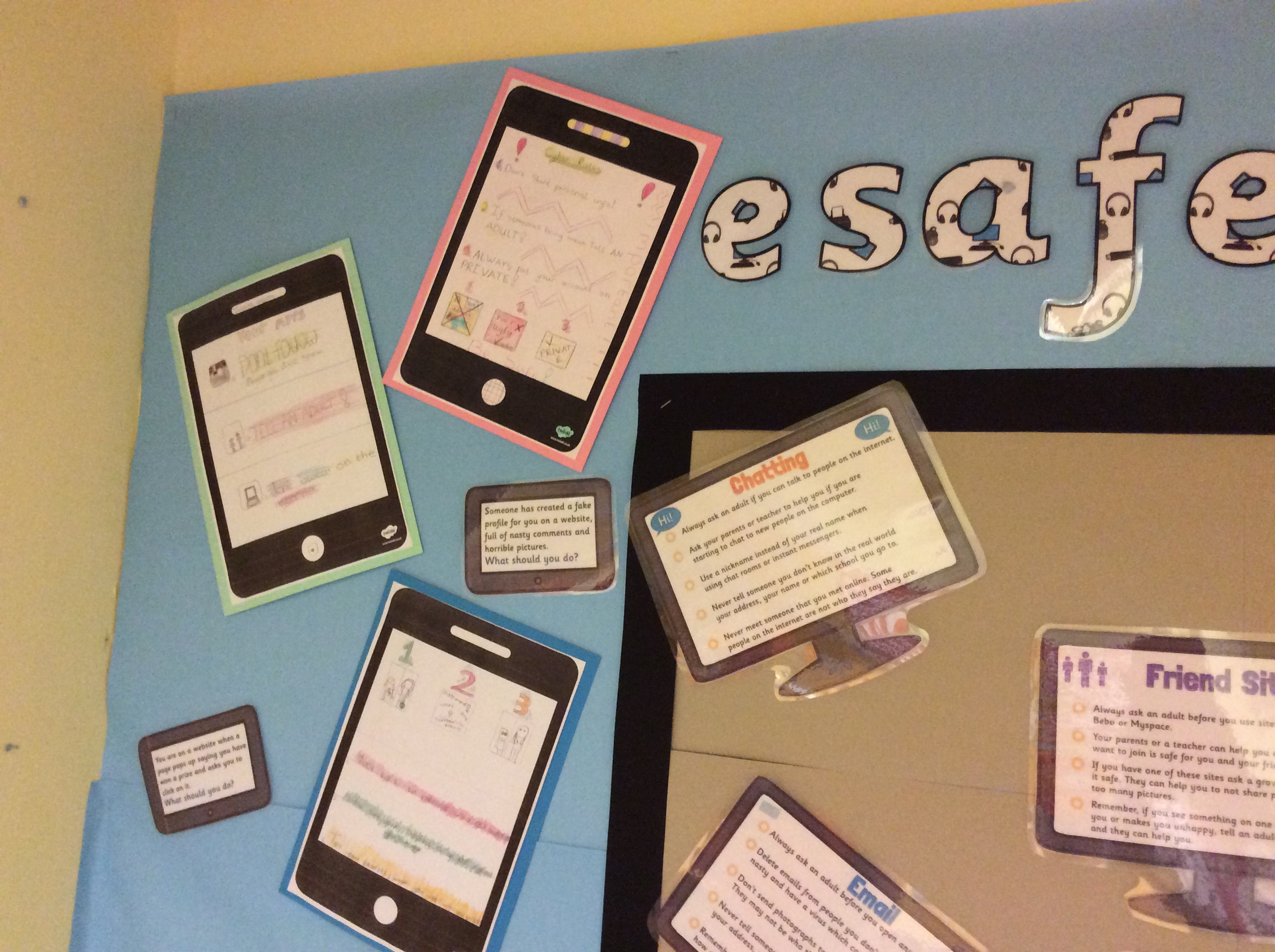 Display ideas: esafety! – alittlebutalot